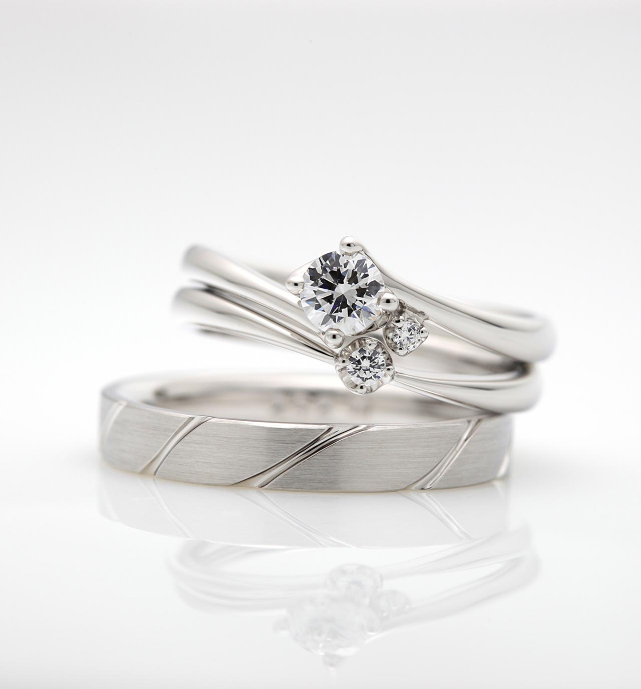 TWINKLE BRIDE｜セットリング｜ 婚約指輪・結婚指輪ブランド COLANY（コラニー）